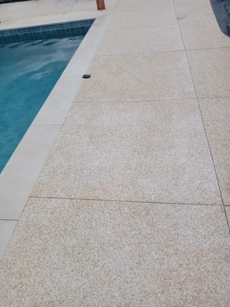 Piso Granilite para Piscina – Rei do Granilite